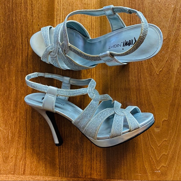 Fiona Night | Shoes | Fiona Night Silver Glitter Prom Heels Size 75 ...